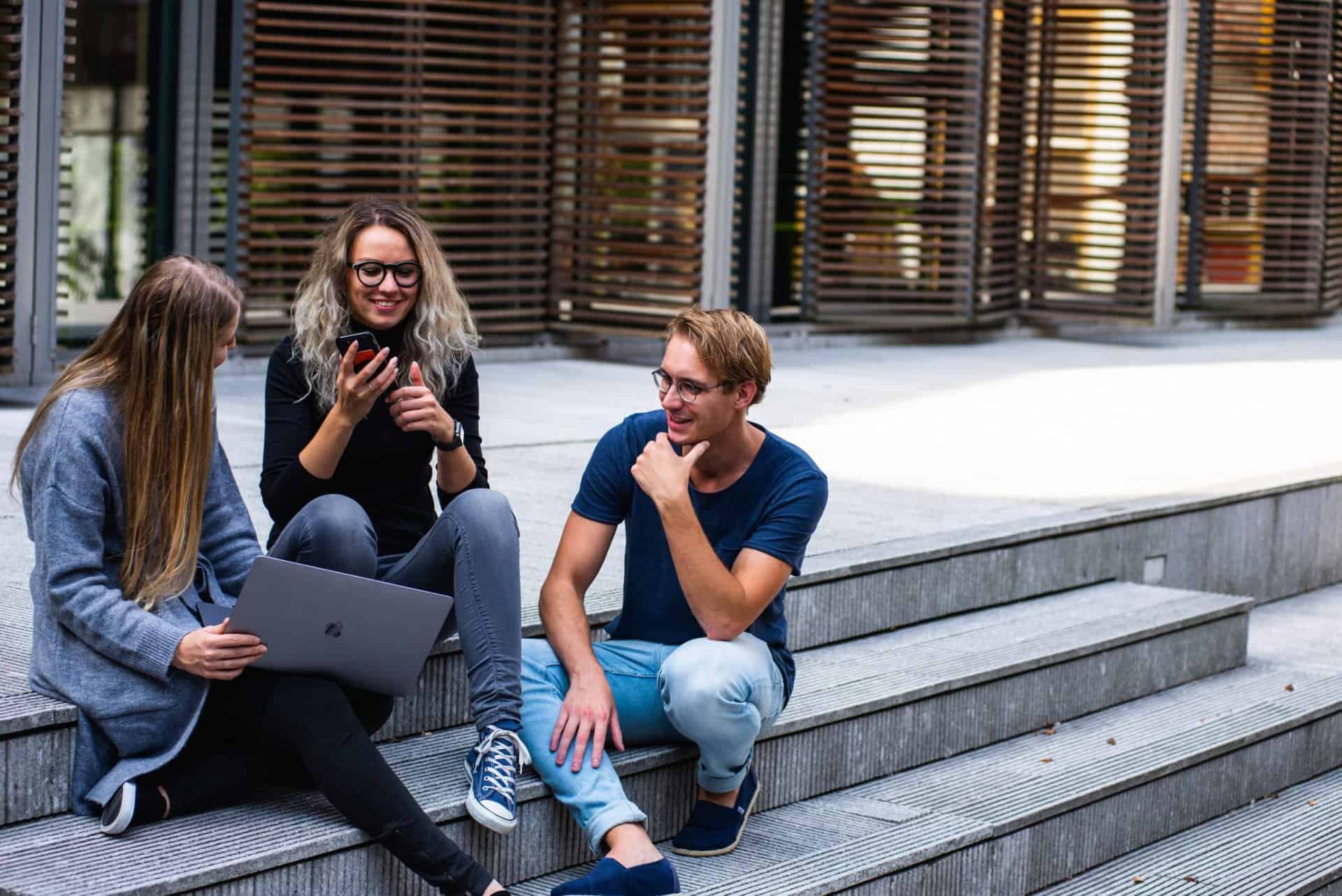 9 Signs of Drug Use in College Students - Emerge Healing Center